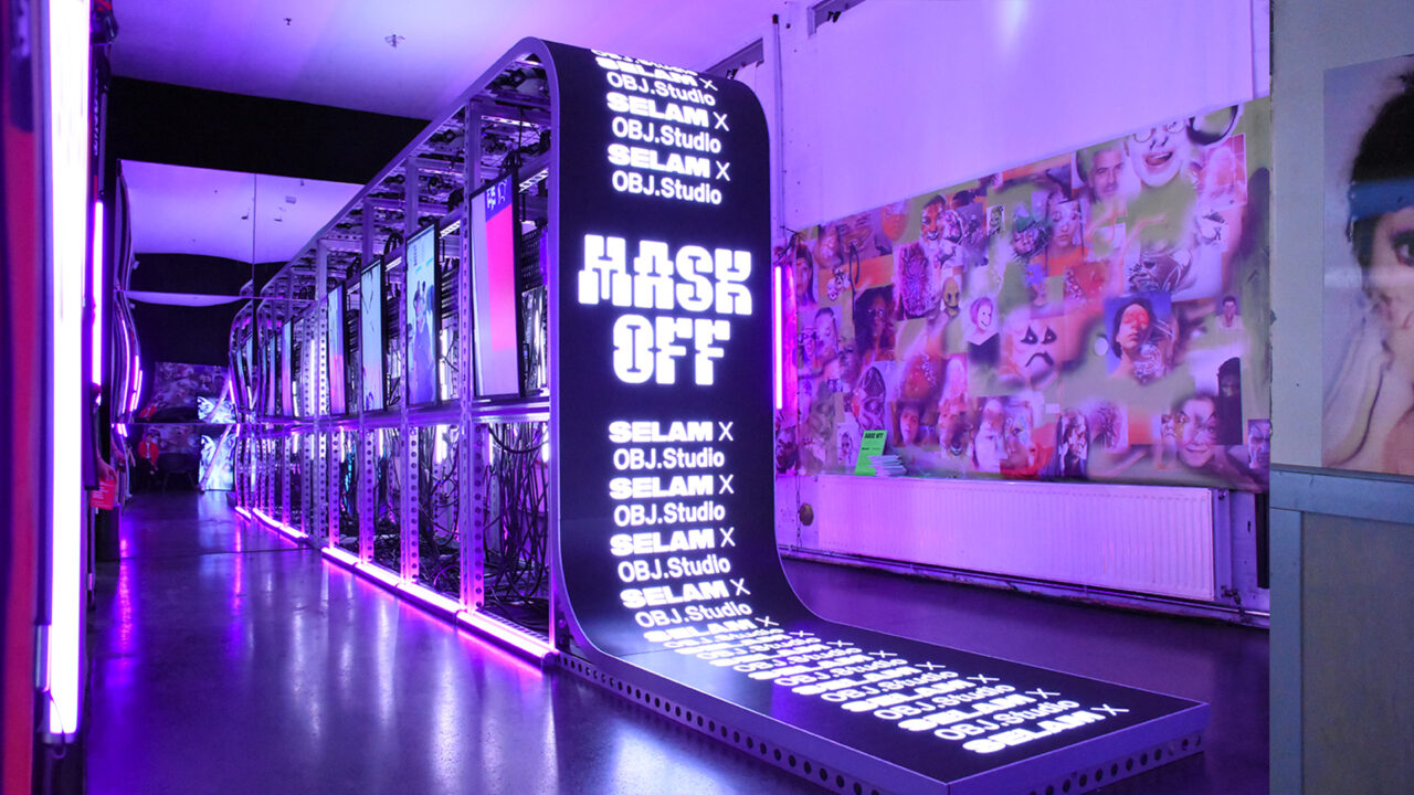 Fashiontech Installation - AMBION